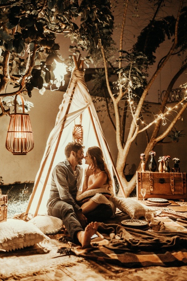 39 Sweet Quotes for Her that Will Instantly Put Her Under Your Spell
